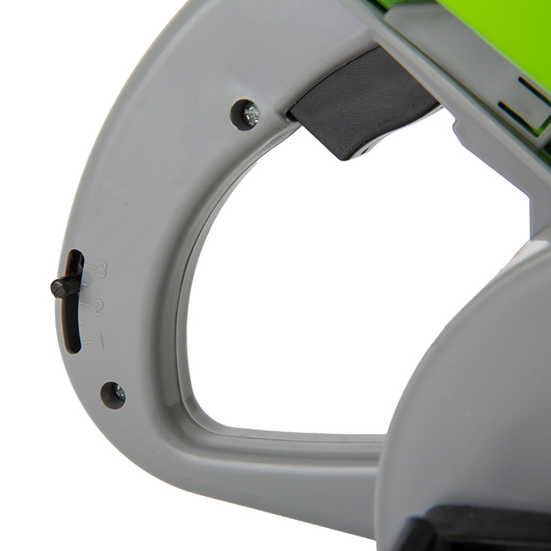 Ewing Poly Hand Crank Spreader - Ewing